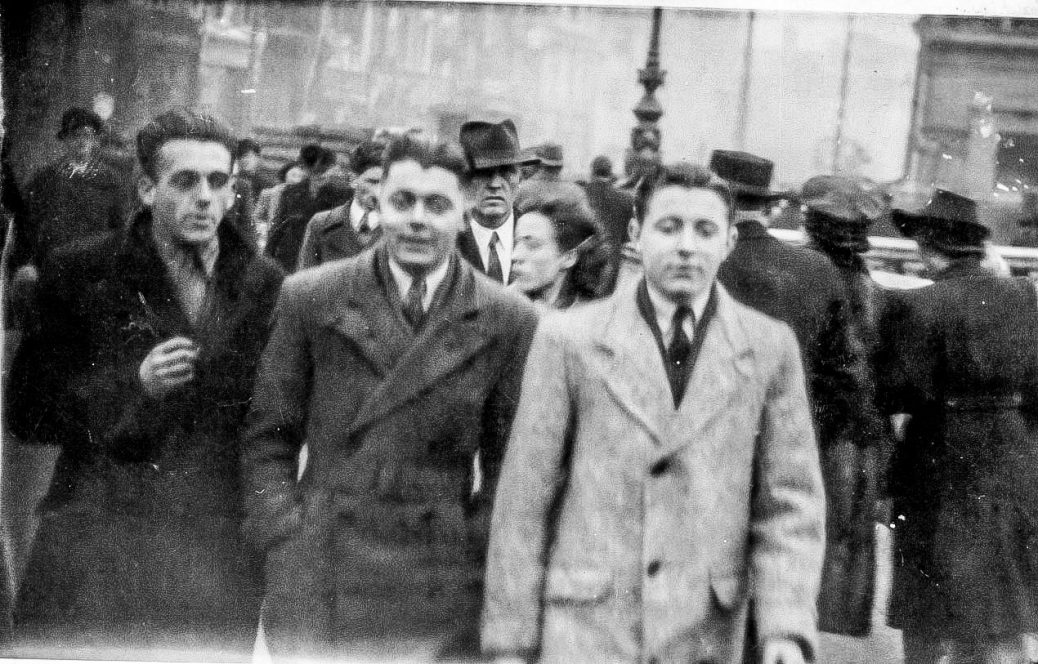 Man on Bridge: the story and photos of Arthur Fields - Exibart Street