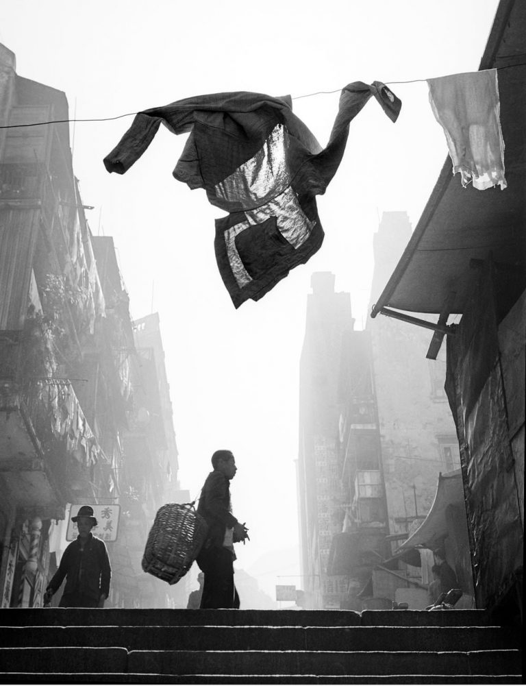 Fan Ho: On the "Decisive Moment" - Exibart Street