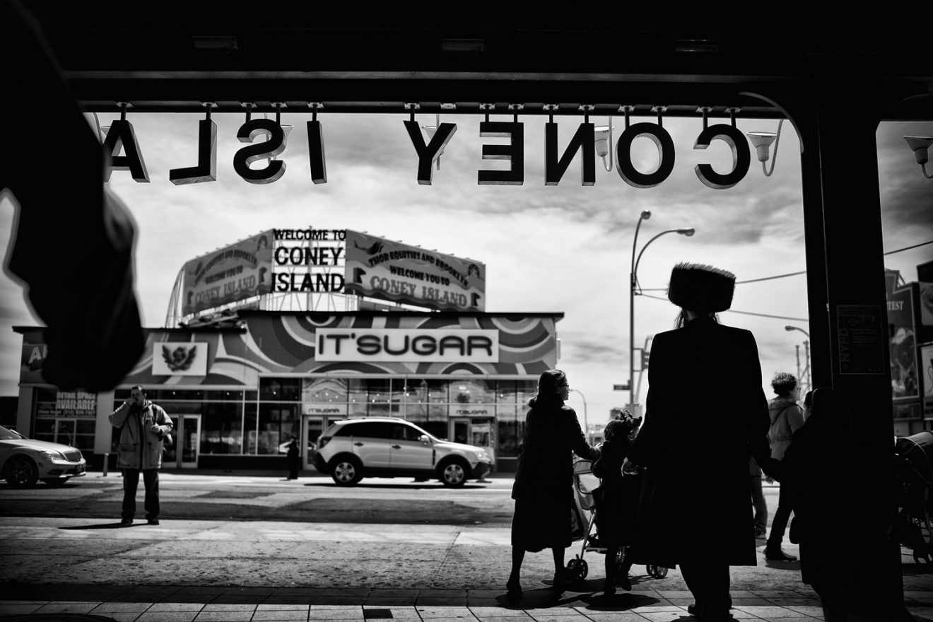 Street: Photographs by Phil Penman - Exibart Street