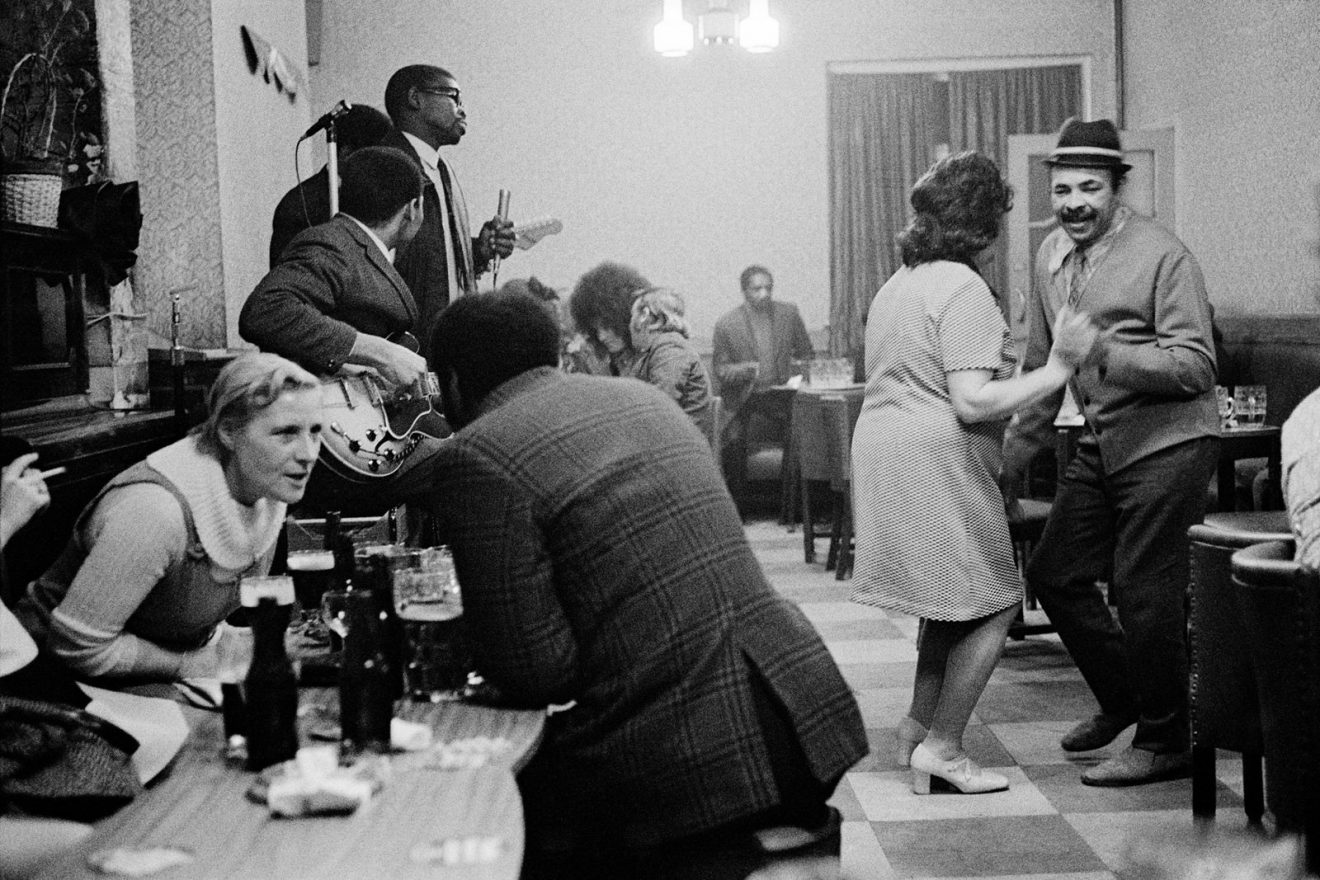 Early Works by Martin Parr - Exibart Street