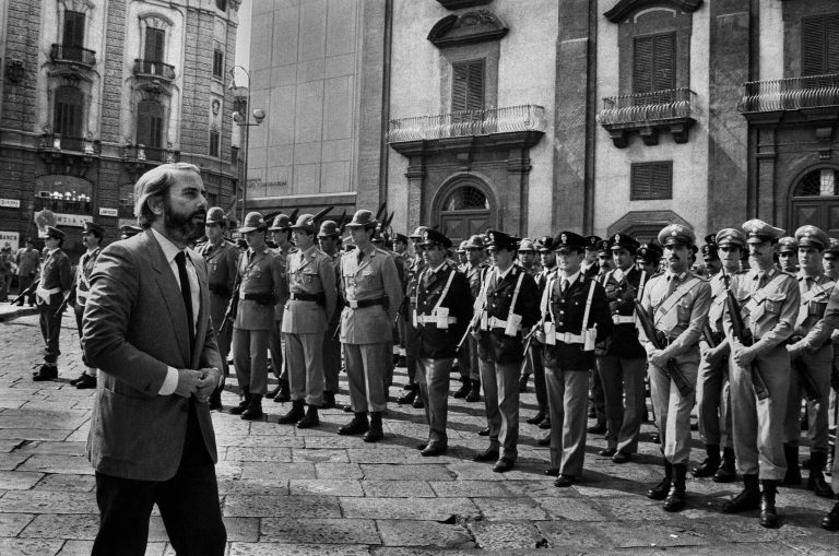 "Shooting the Mafia" Doc About Italian Photographer Letizia Battaglia ...