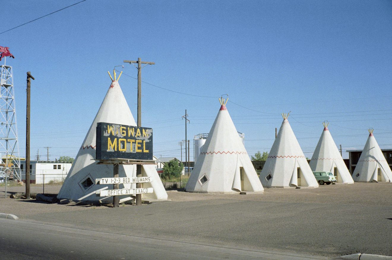 Stephen Shore: American Surfaces, Revised & Expanded Edition - Exibart ...