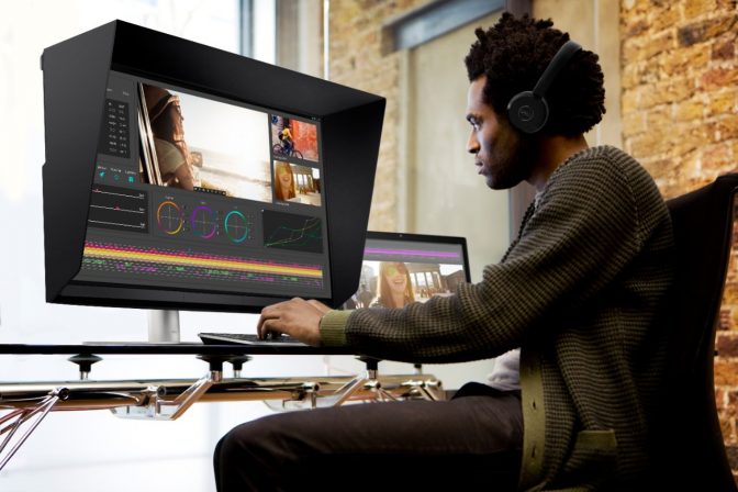 A Monitor with 2k mini-LED Direct Backlit Dimming Zones - Exibart Street