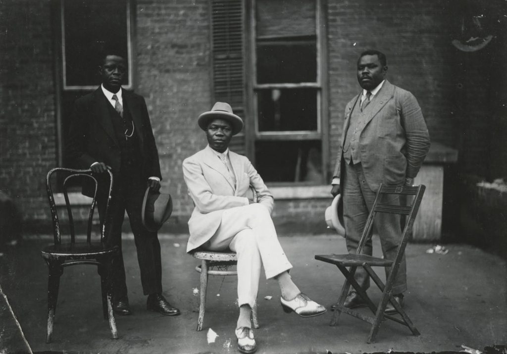 James Van Der Zee: A Portrait of Harlem - Exibart Street
