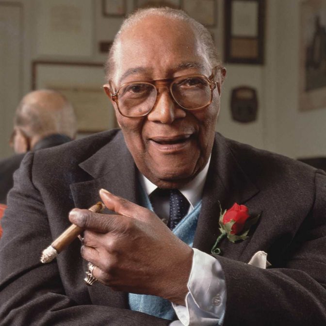 James Van Der Zee: A Portrait of Harlem - Exibart Street