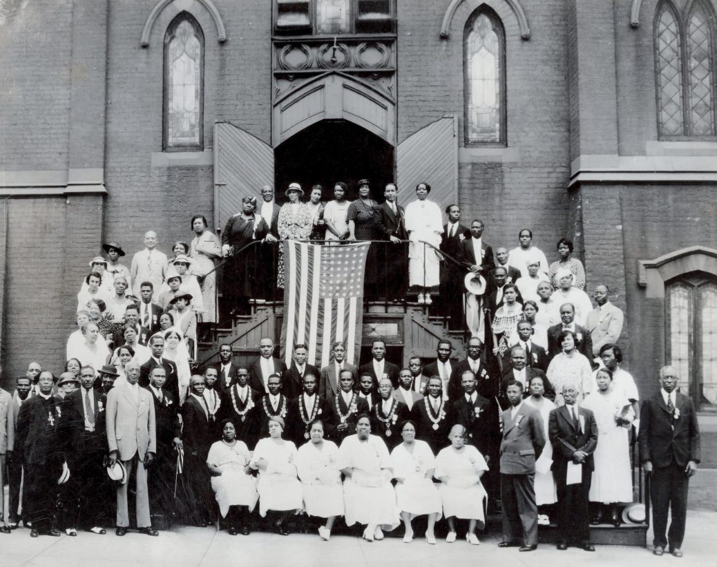 James Van Der Zee: A Portrait of Harlem - Exibart Street