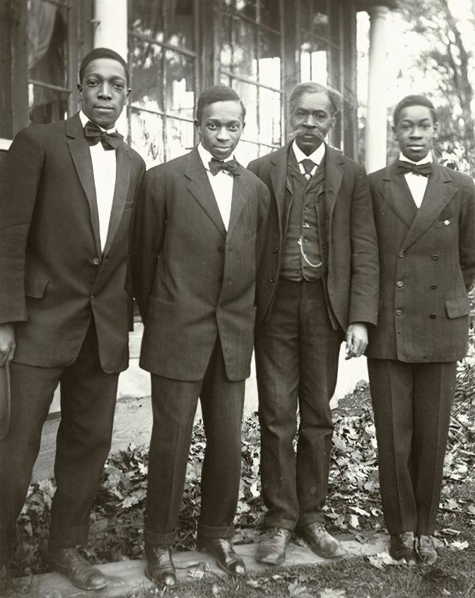 James Van Der Zee: A Portrait of Harlem - Exibart Street