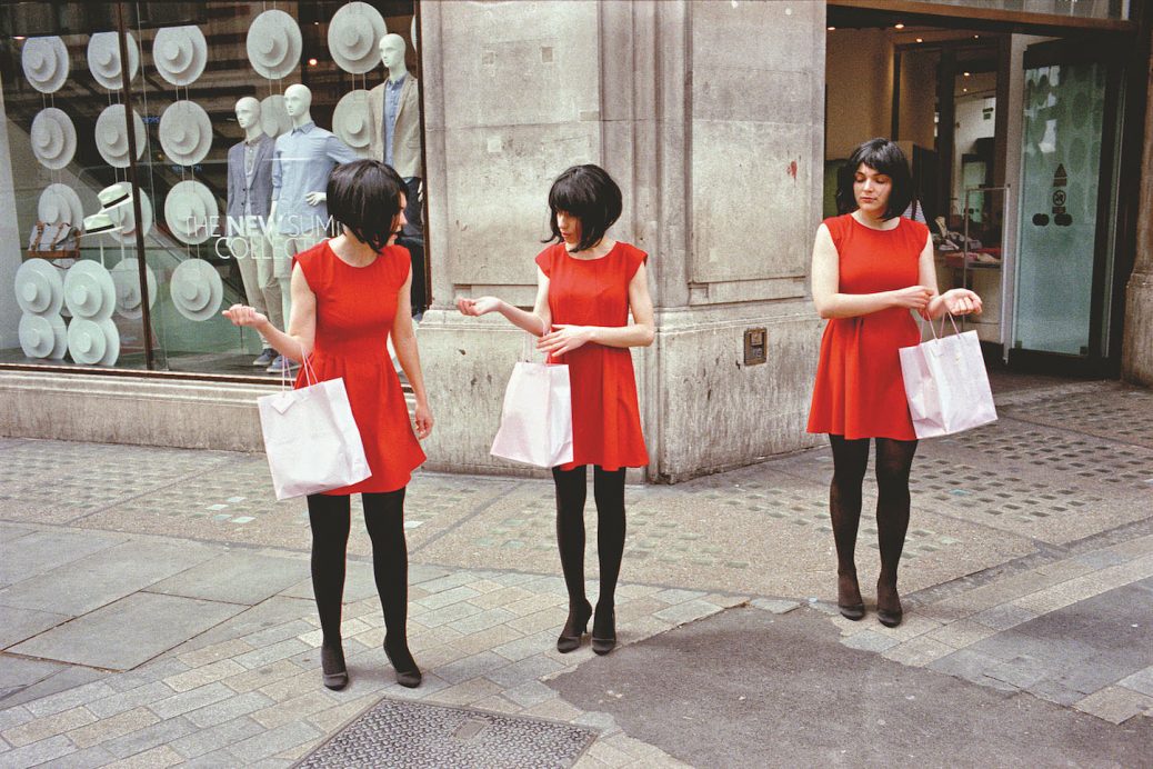 Matt Stuart: Think Like a Street Photographer - Exibart Street