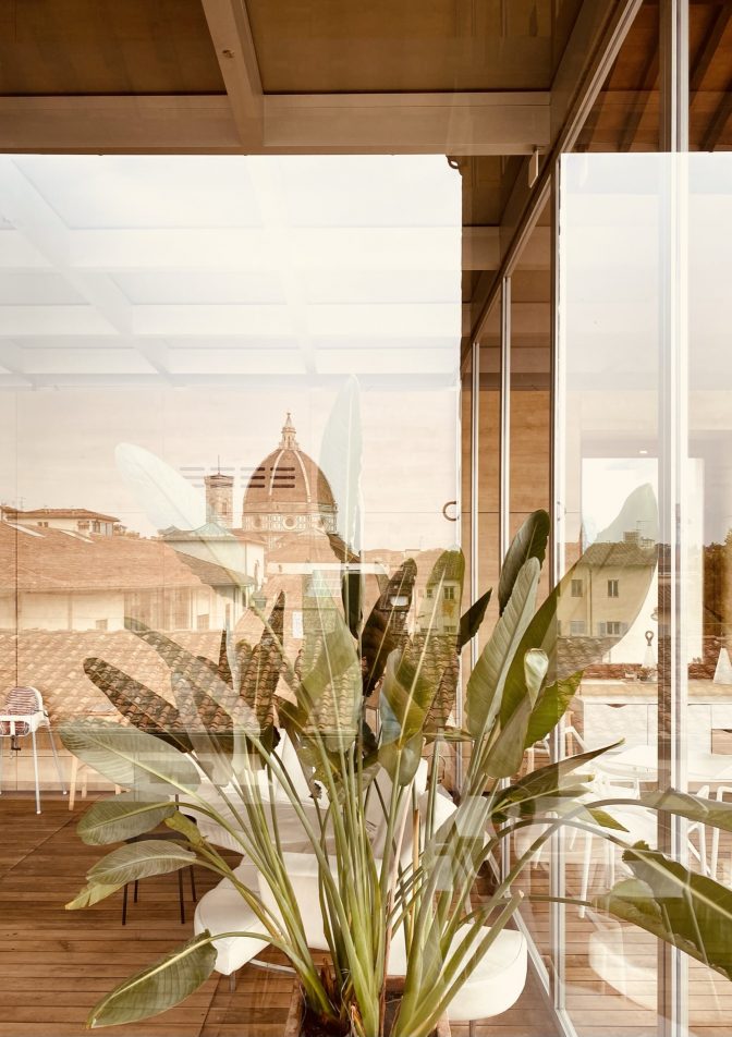 Sara Camporesi: Best Single Photo Finalist of 2022 exibart street ...