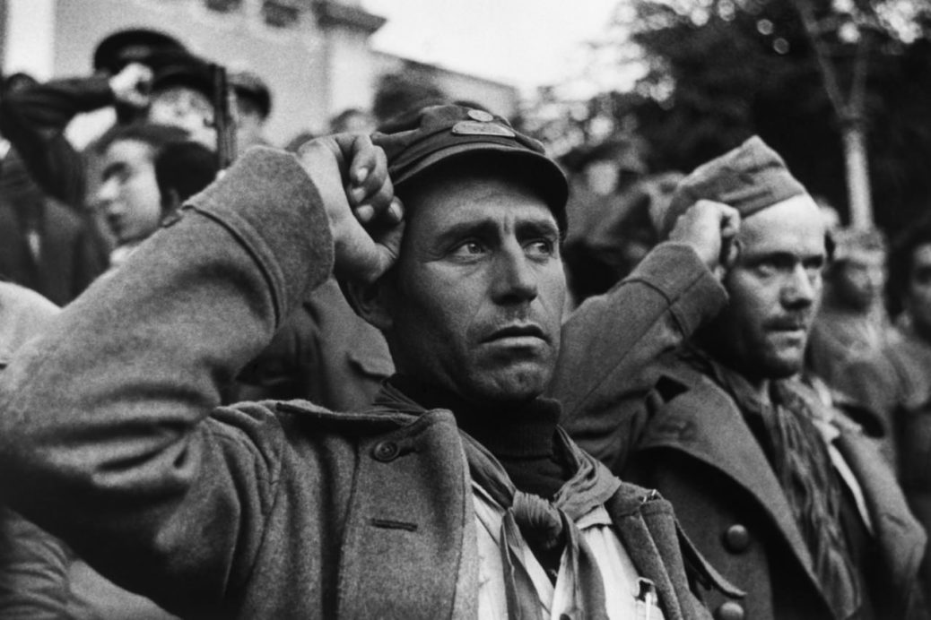 Death in the Making: Reexamining the Iconic Spanish Civil War Photobook ...