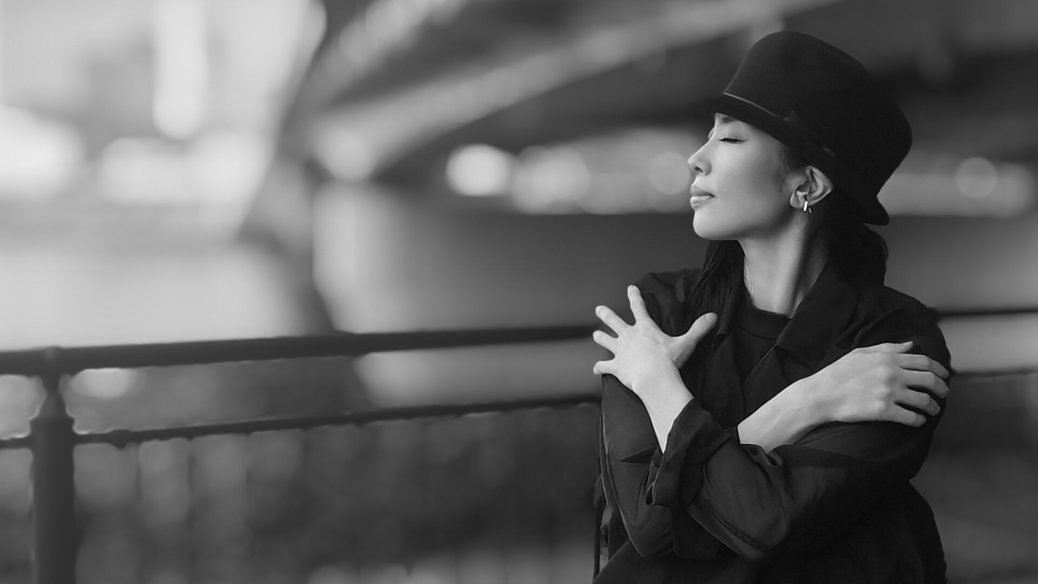 The Leitz 2 Brings an Immersive Leica Experience in a Smartphone ...