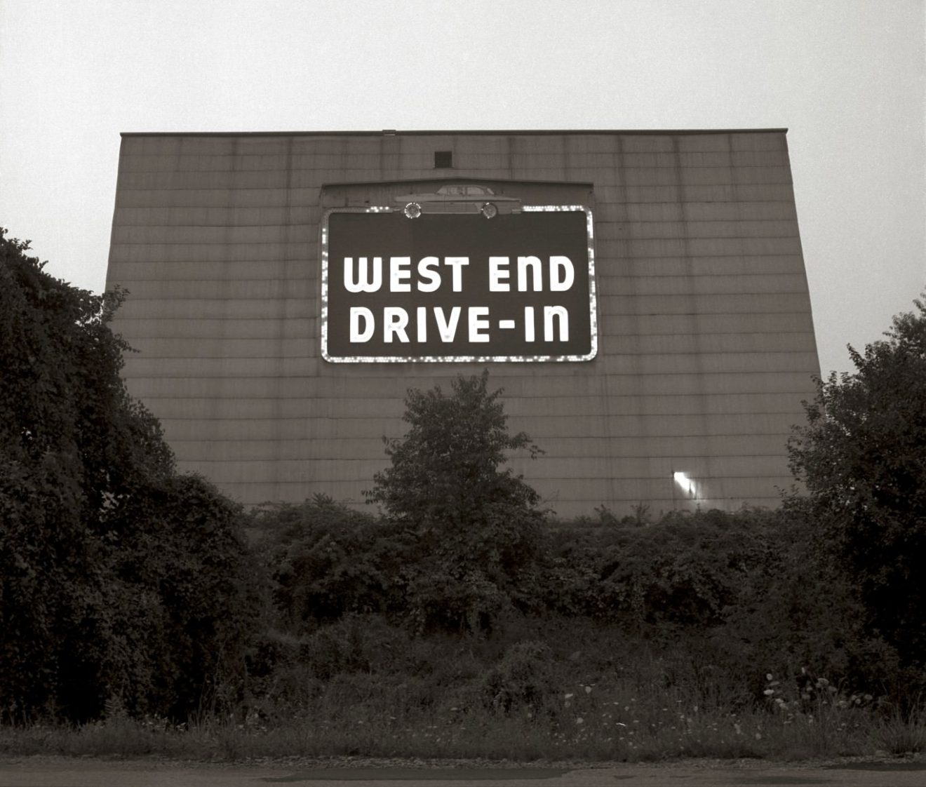 Steve Fitch: Drive-in Theaters - Exibart Street