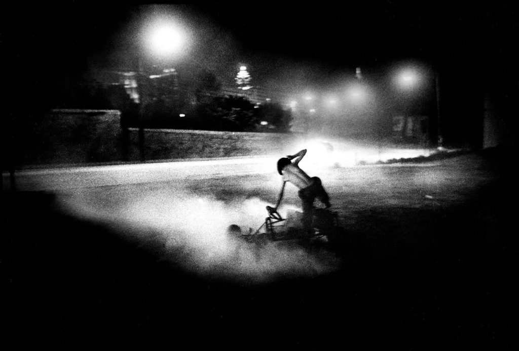 Michael Ackerman: Smoke - Exibart Street