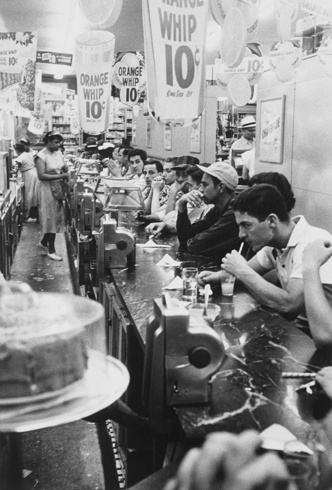 Robert Frank and Todd Webb: Across America, 1955 - Exibart Street