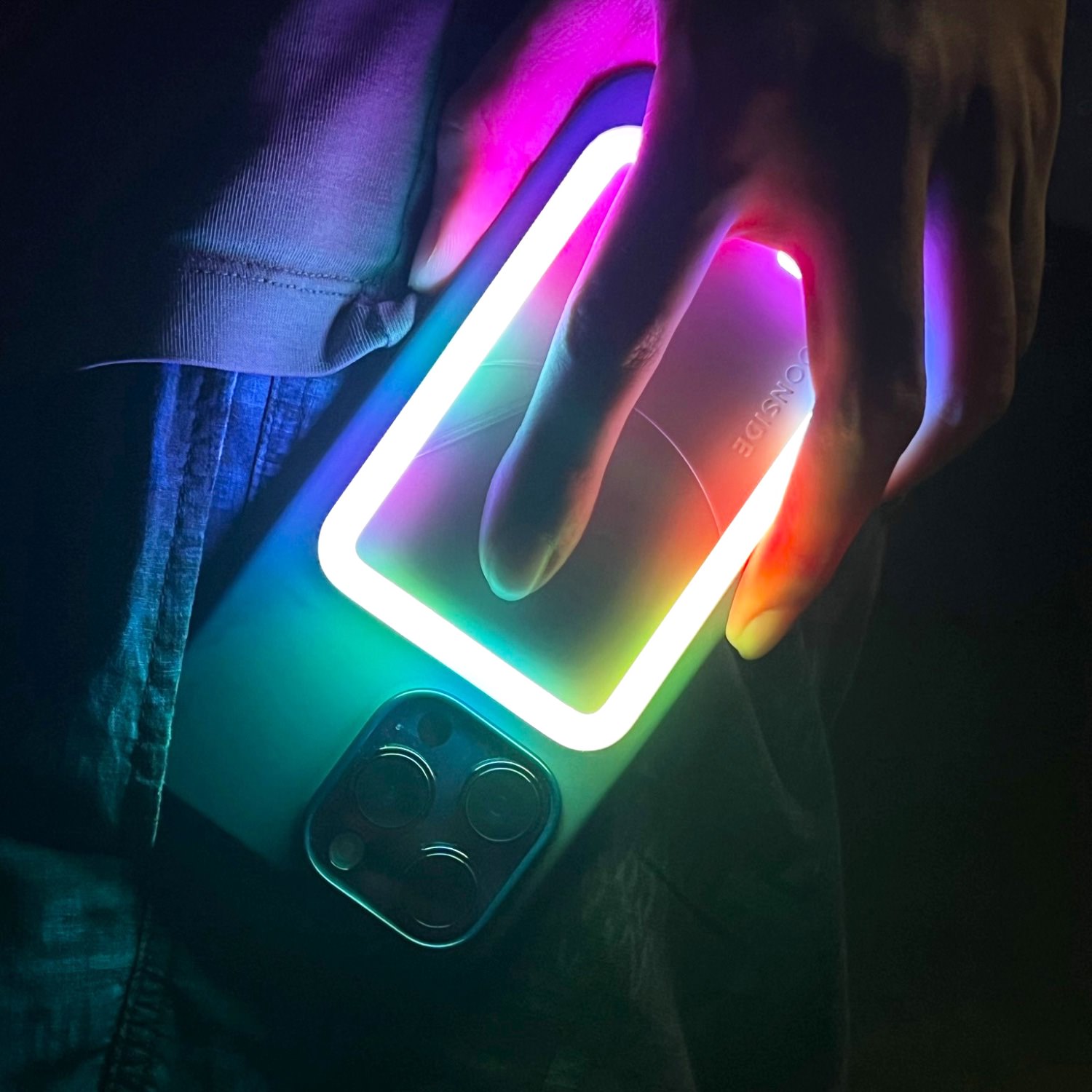 MagLight's New MagSafe Smart RGB Light Revolutionizes Mobile ...