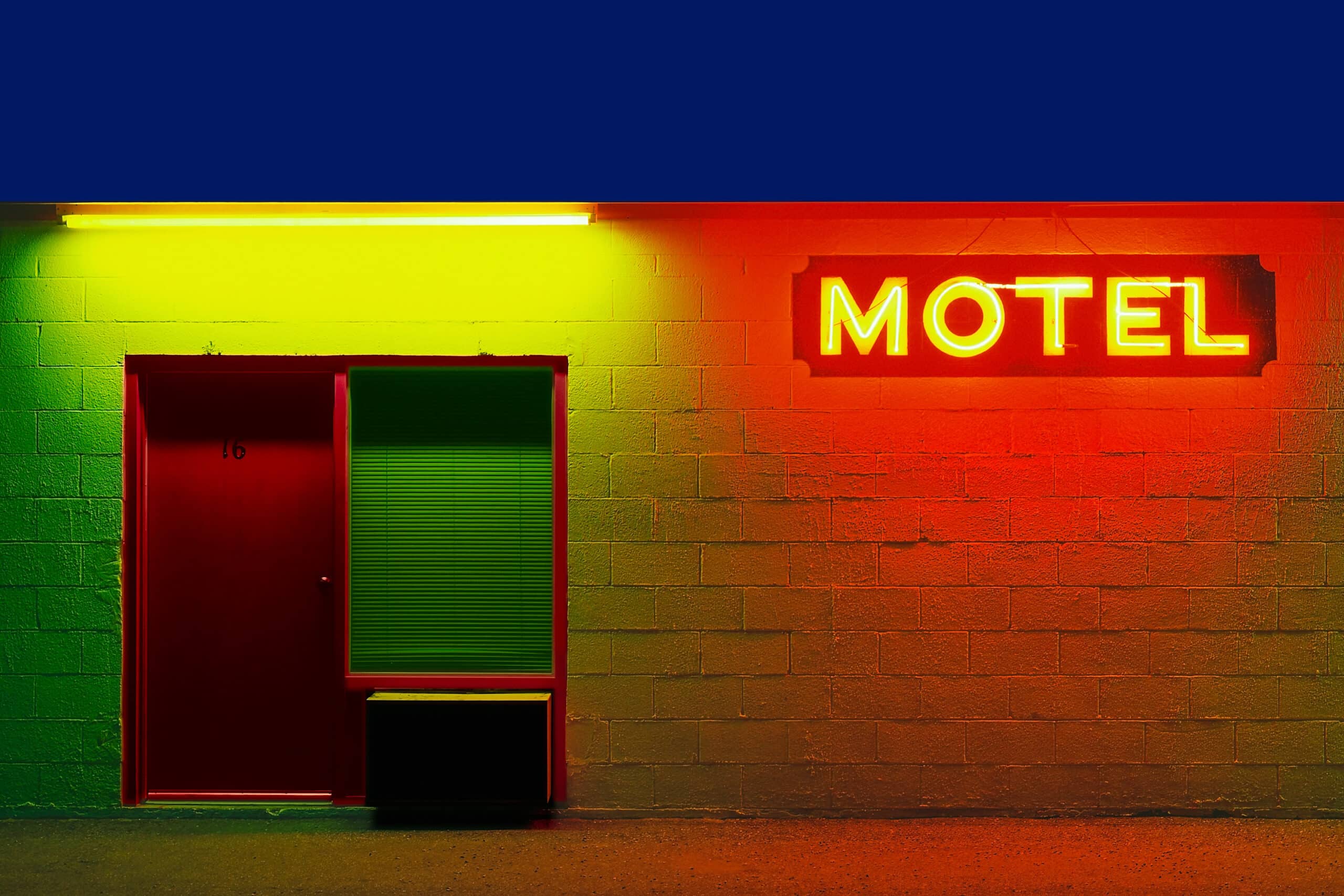 Eric Meola Bending Light. The Moods of Color - Exibart Street