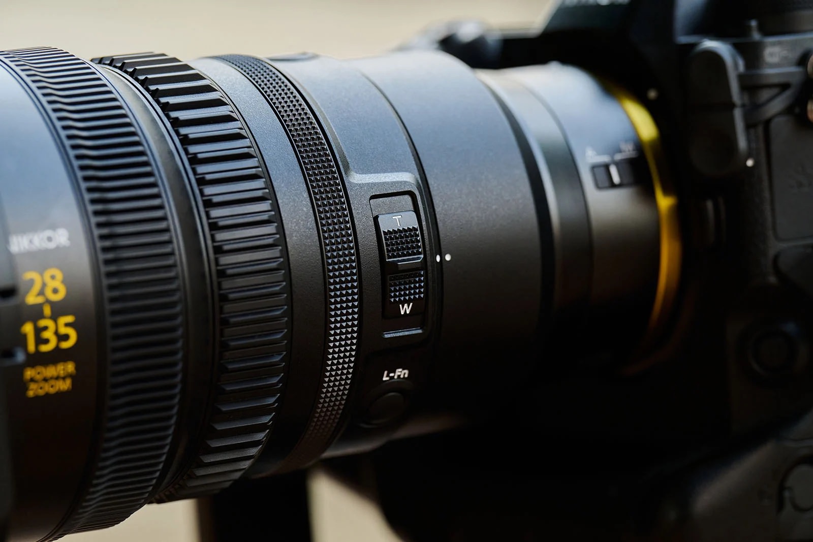 Nikon 28-135mm f/4 Power Zoom Lens Coming Soon - Exibart Street