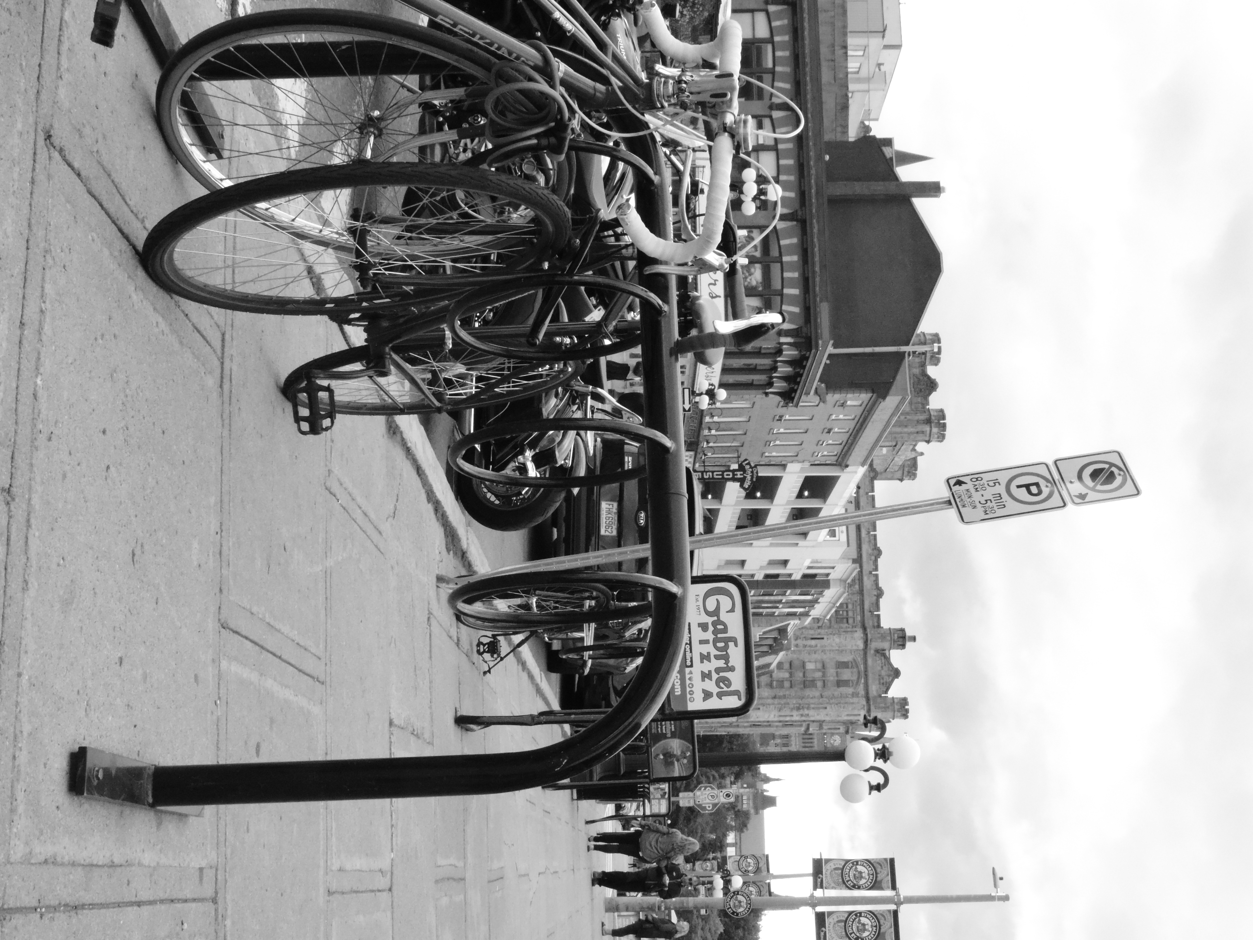 Jo Reeves – Exibart Street