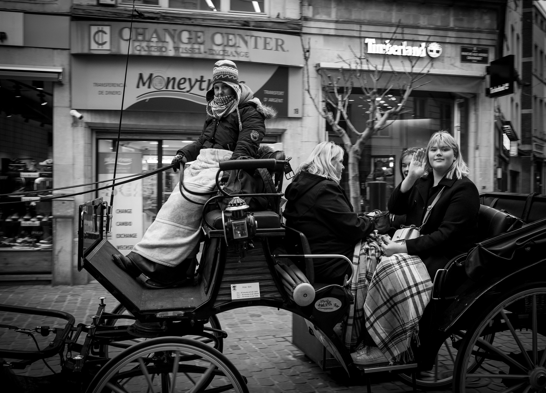 Royal Wave - Exibart Street