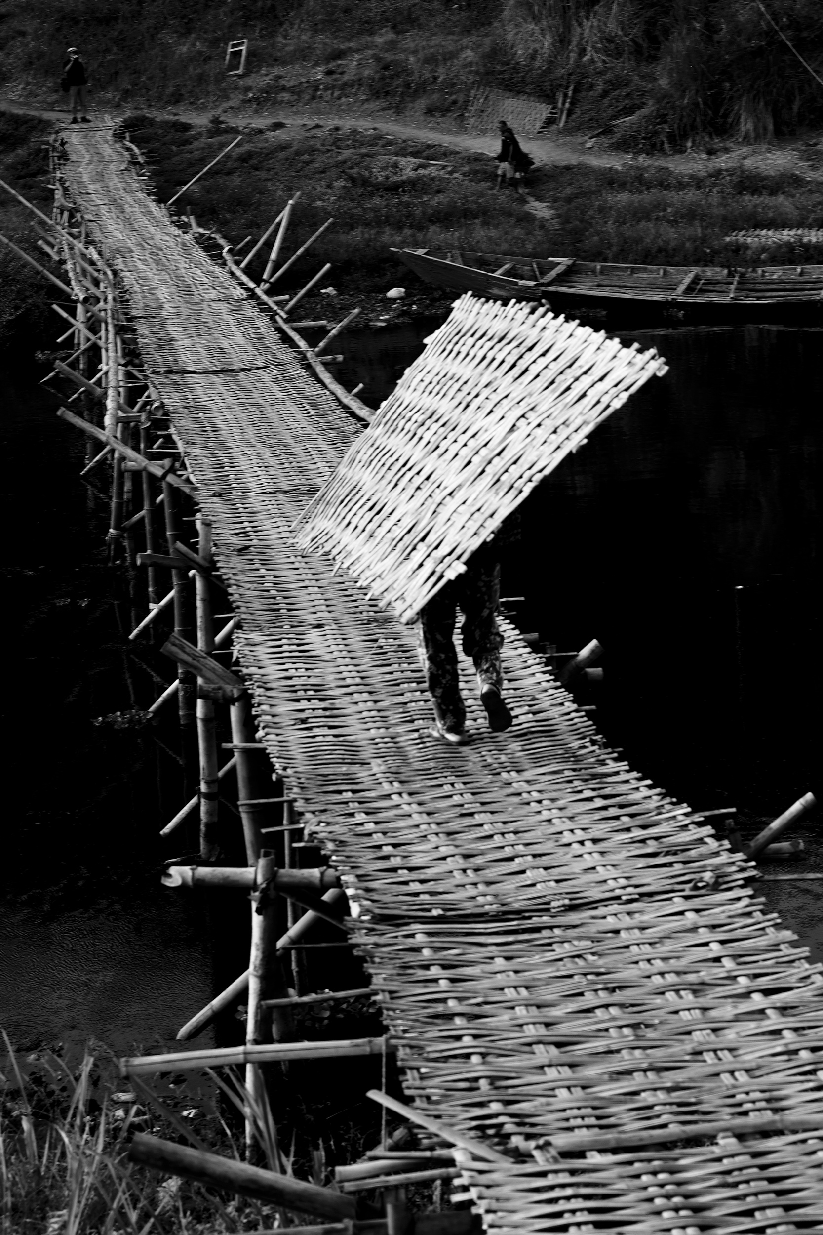 bamboo bridge - Exibart Street