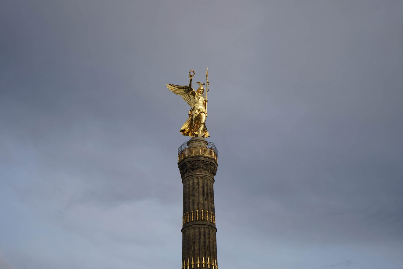 Victory Column - Exibart Street