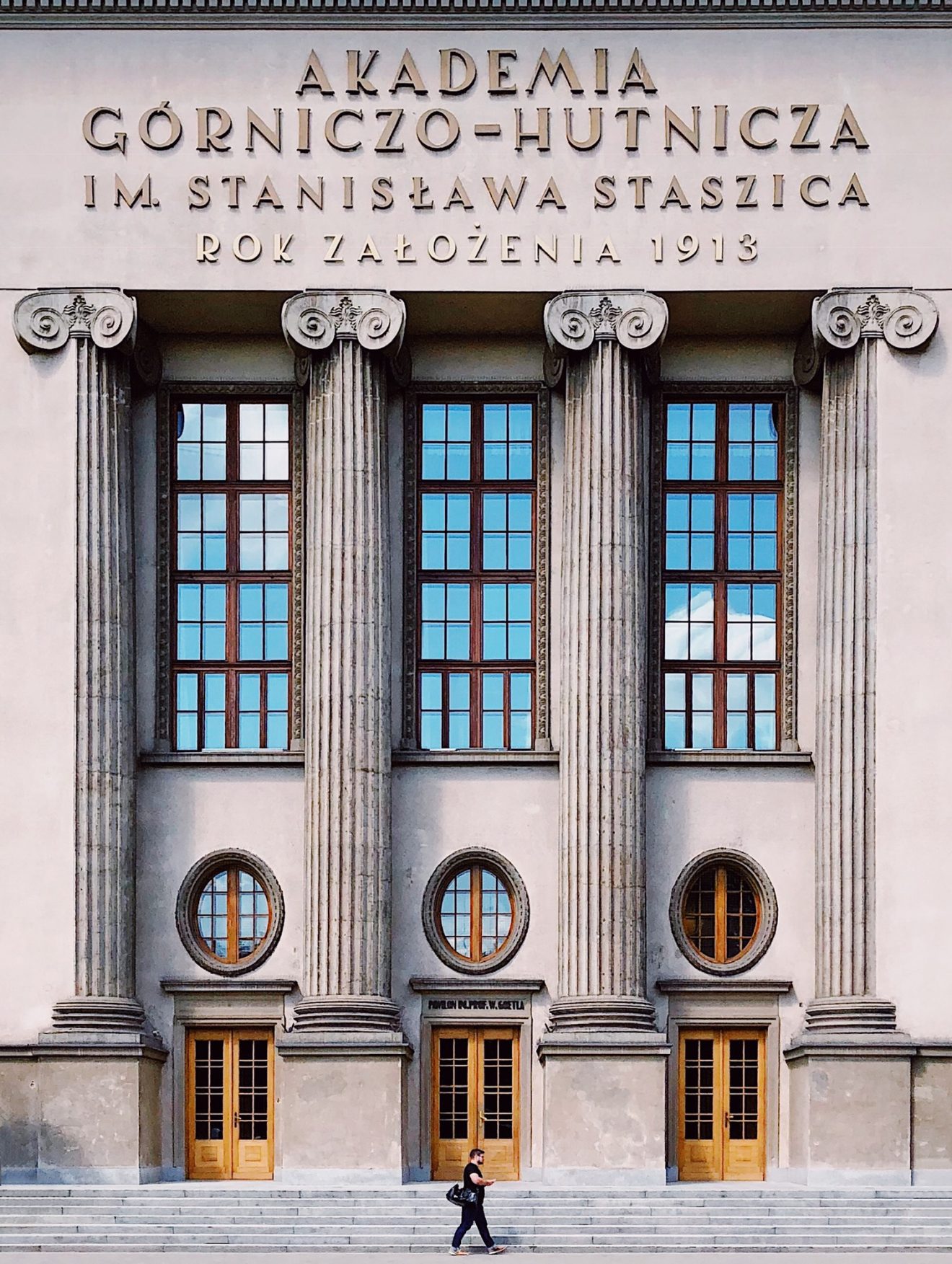 Post-Soviet Architecture in Krakow - Exibart Street