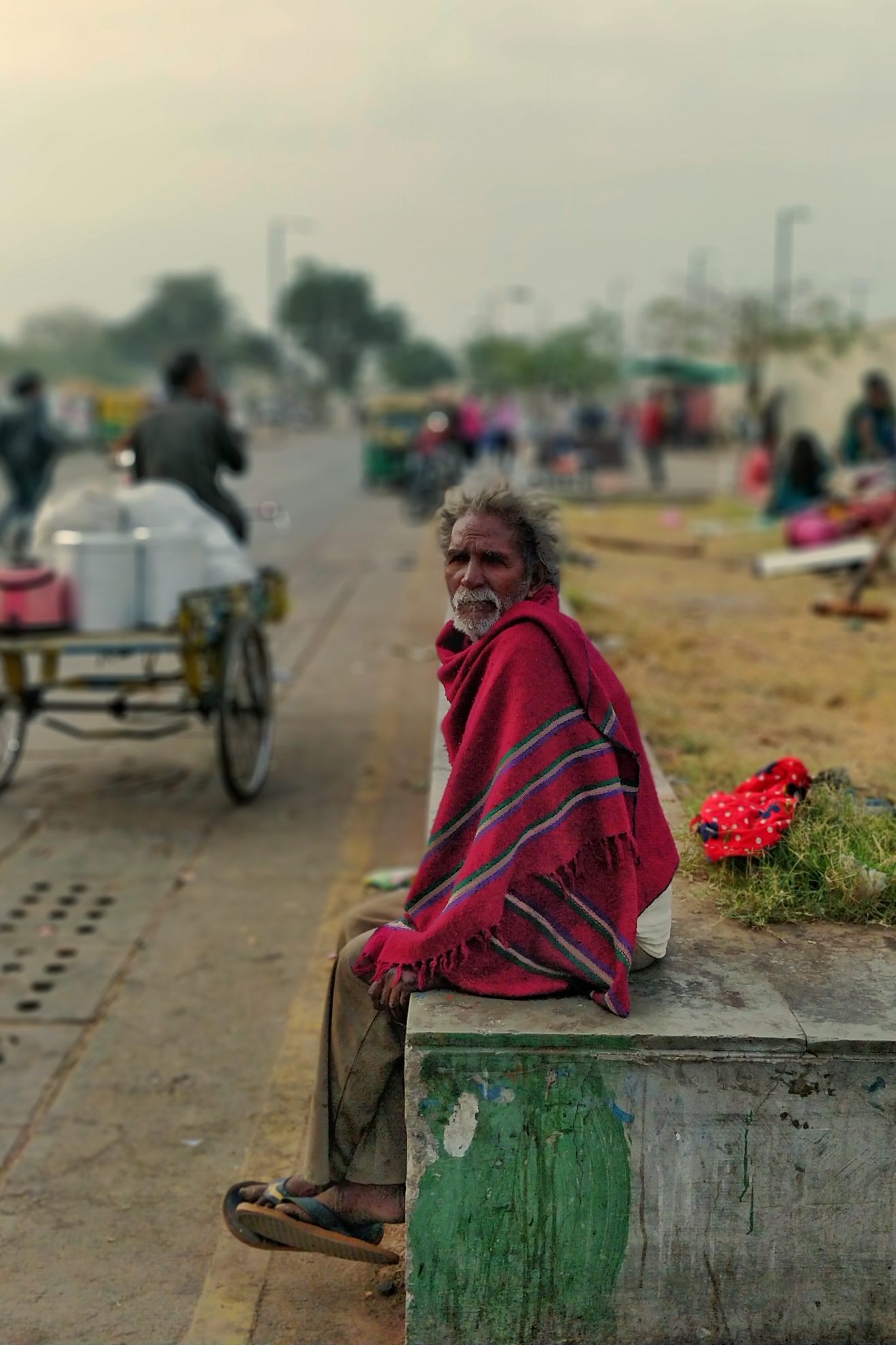 Popular loner - Exibart Street