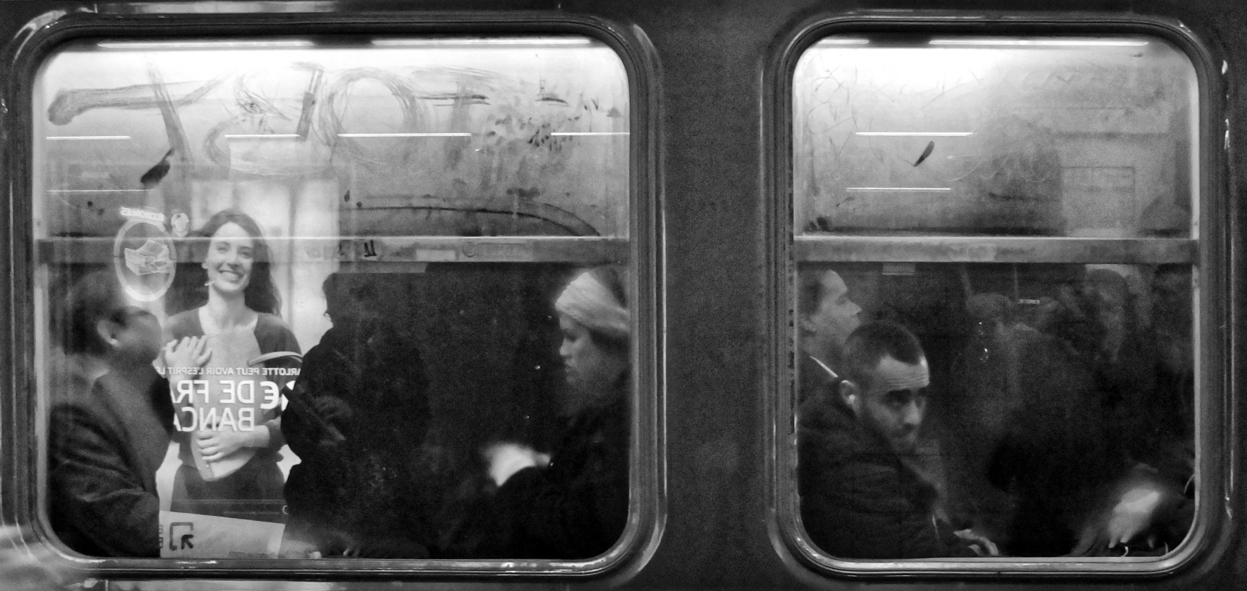 Paris, RER B - Exibart Street