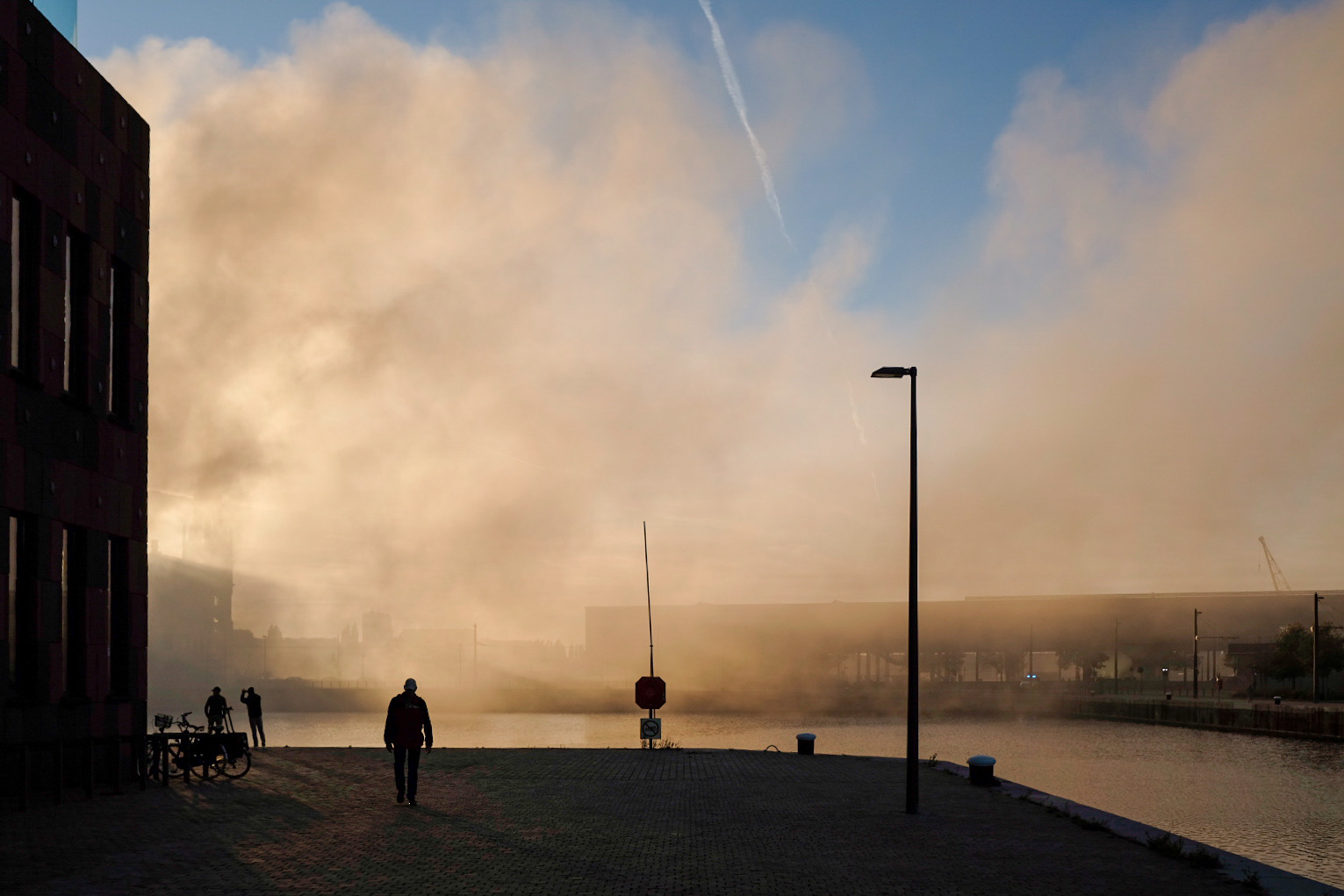 Fire in the North of Antwerp - Belgium - Exibart Street
