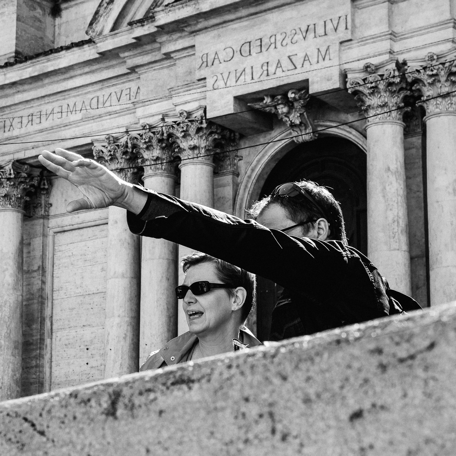 Non è il saluto romano - Exibart Street