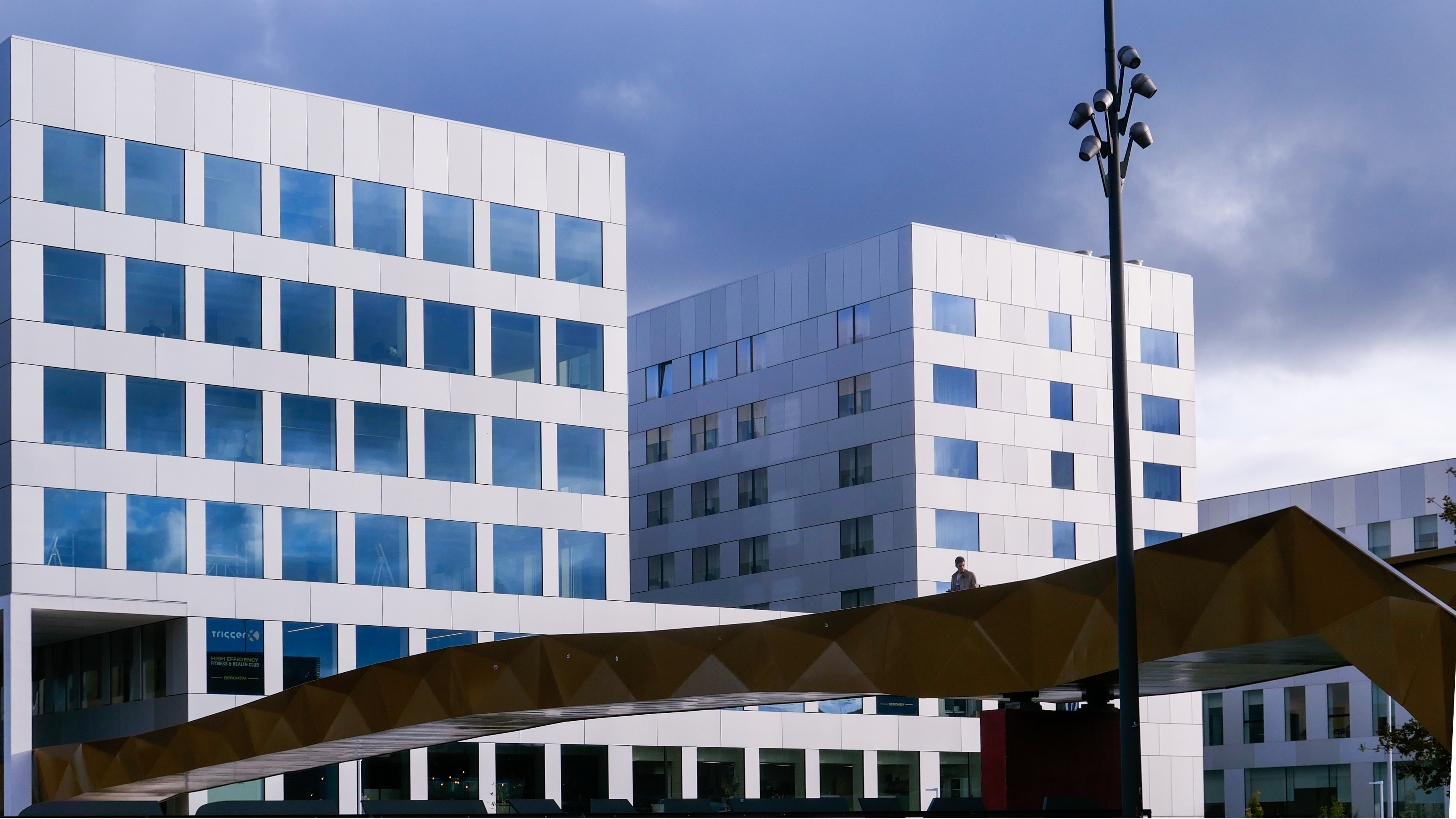 Berchem Station - Exibart Street