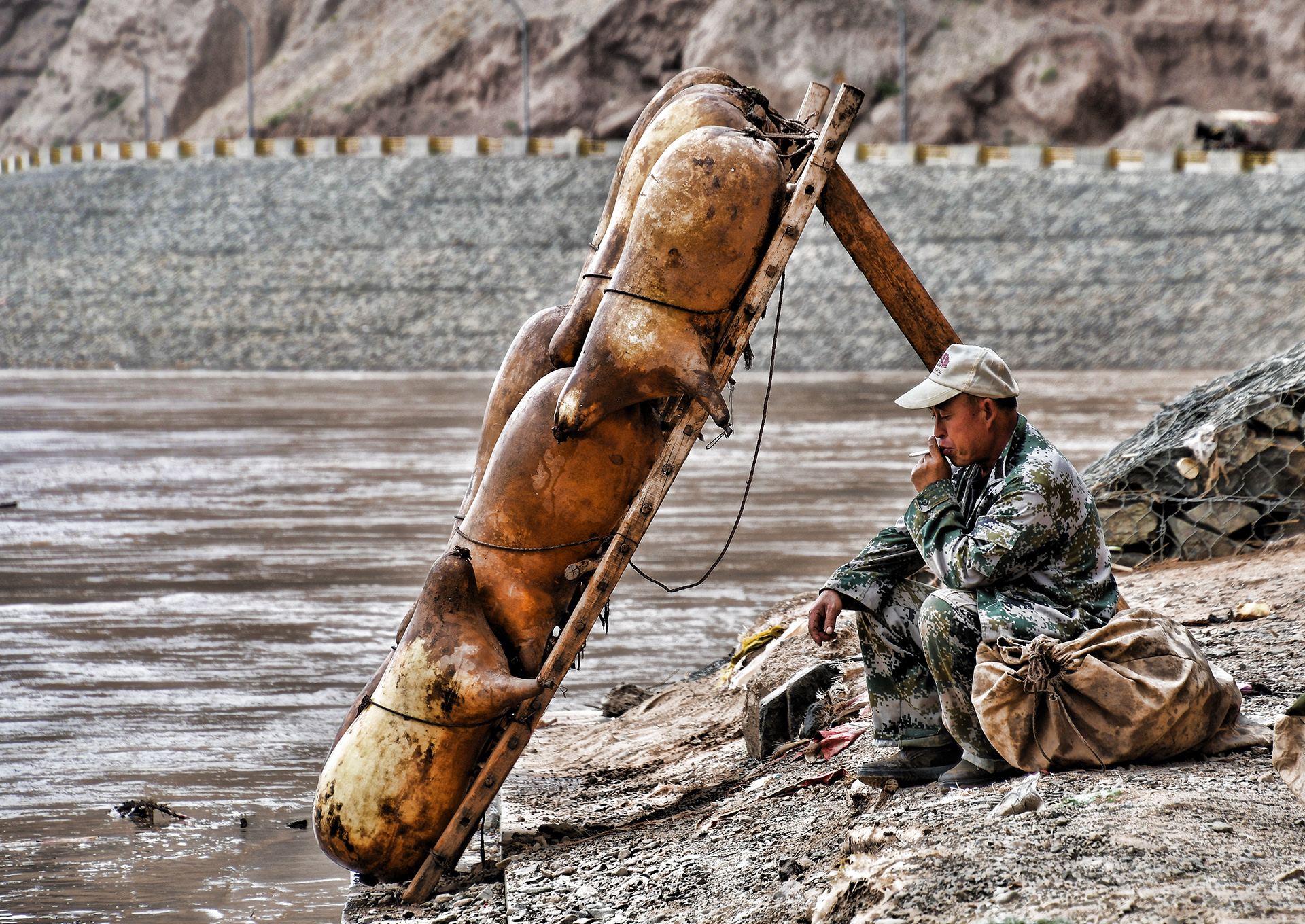 Sheepskin raft - Exibart Street