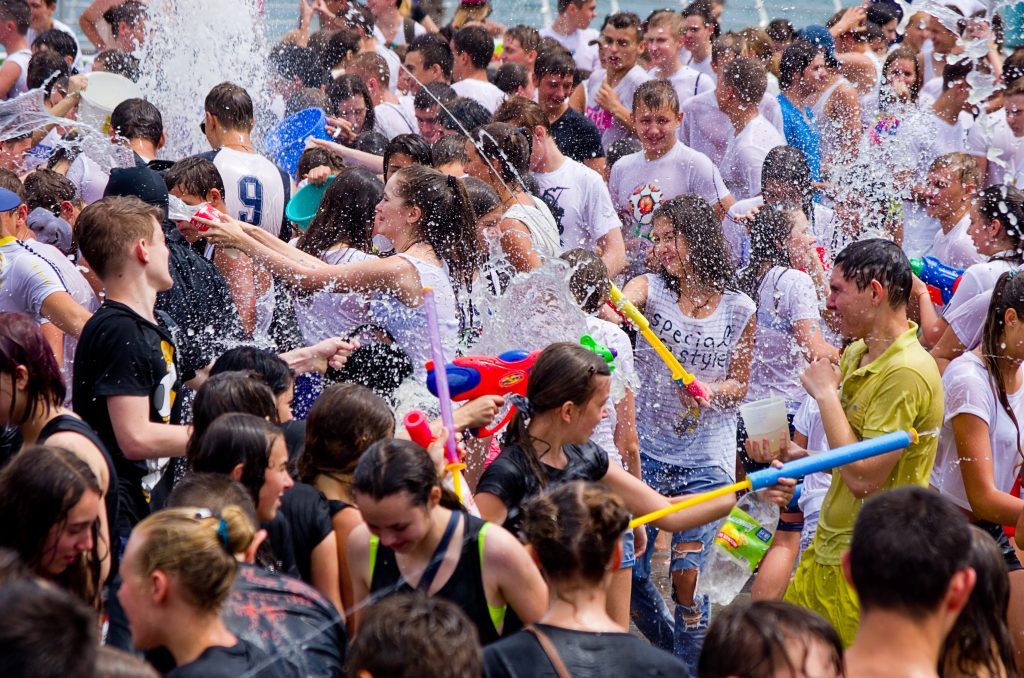 Water battles - Exibart Street