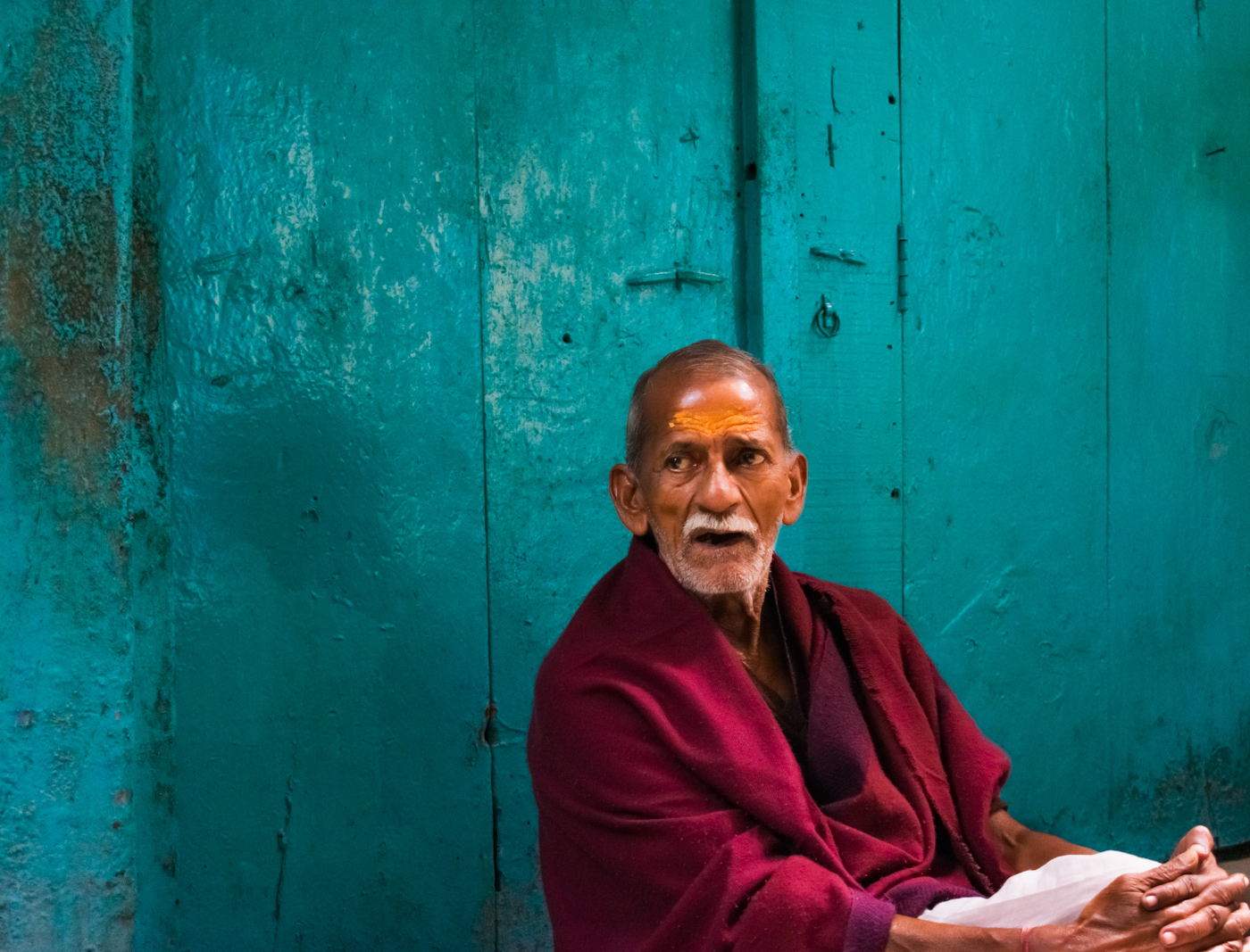 old man of varanasi - Exibart Street
